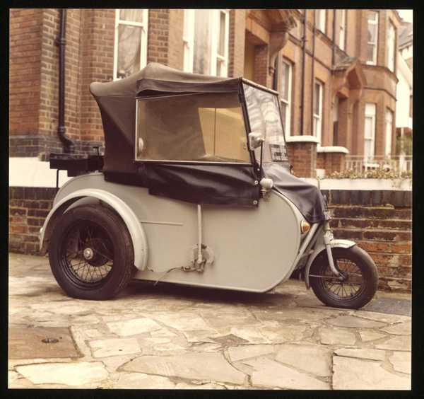 Photograph of the side of Henriette von Motesiczky’s invalid car ...