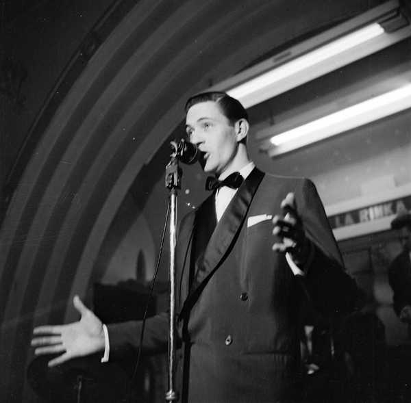Photograph of Jack Parnell performing on stage‘, Nigel Henderson, [c ...