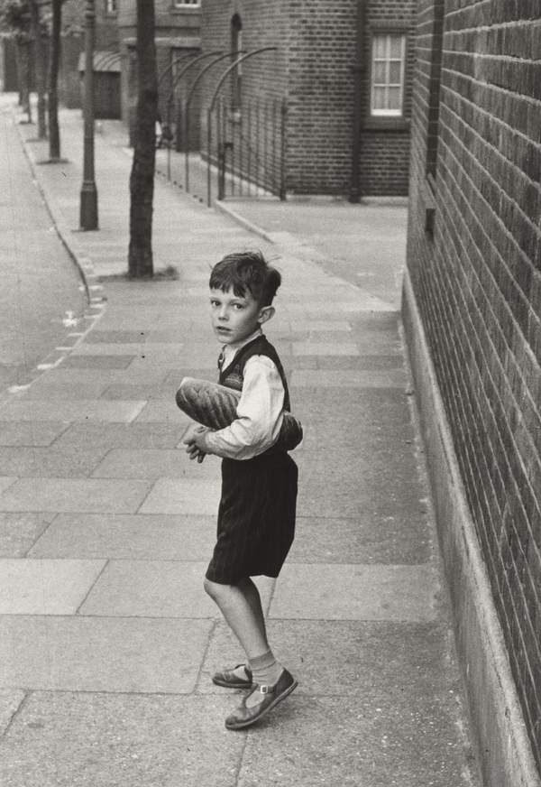 ‘London‘, Thurston Hopkins, 1954 | Tate