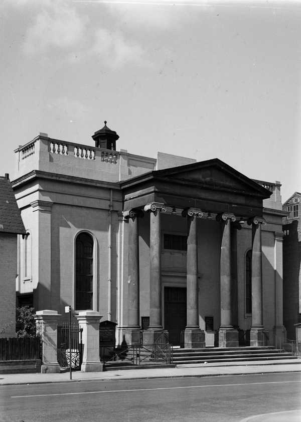 Photograph of an unidentified building, possibly in Leicestershire ...