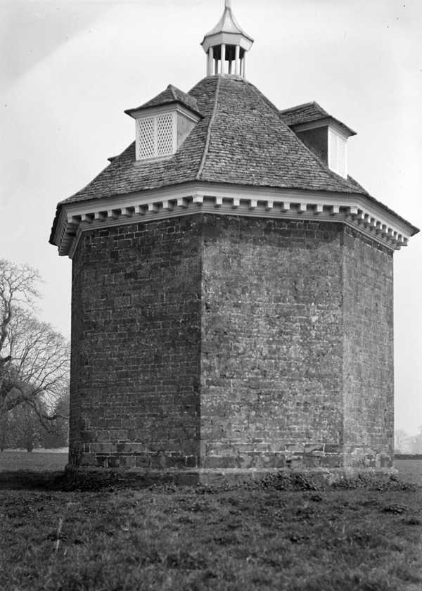 Photograph of a Dovecote in Milcombe, near Bloxham, Oxfordshire‘, John ...