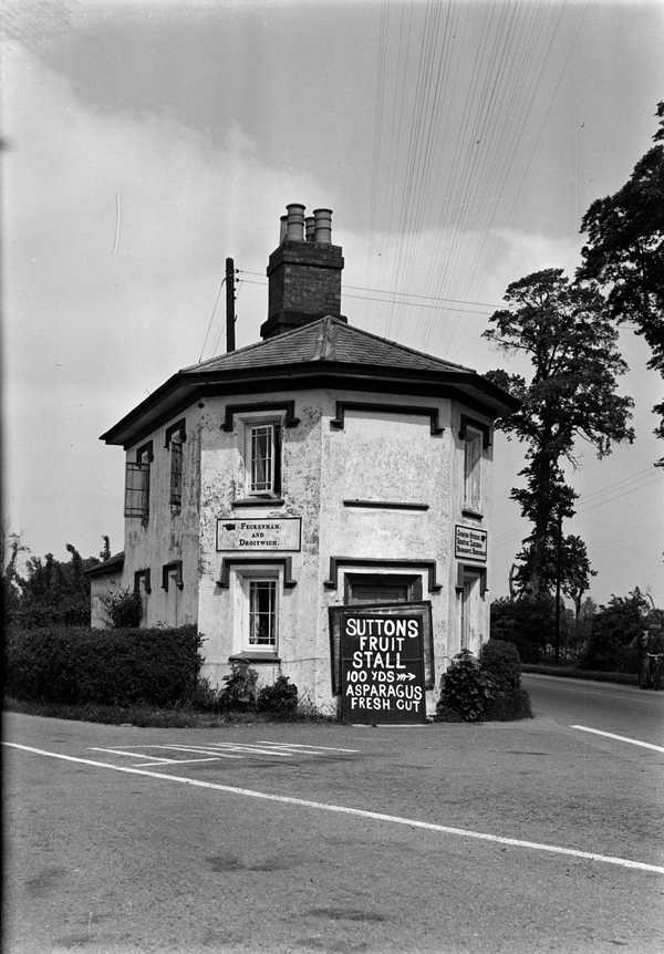 Photograph of a roadside convenience store in Worcestershire‘, John ...