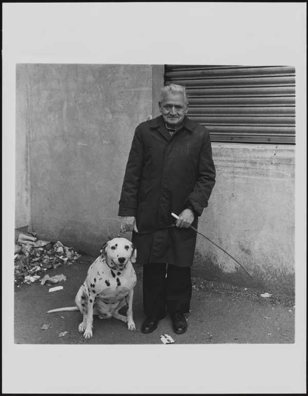 ‘Walking the Dog‘, Keith Arnatt, 1976–9 | Tate