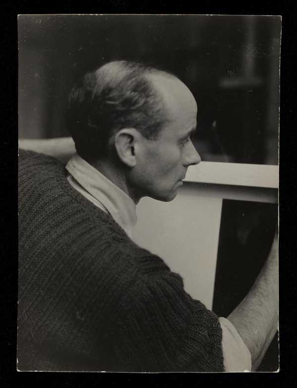 Photograph of Ben Nicholson working on a still life‘, Anonymous, 1936 ...