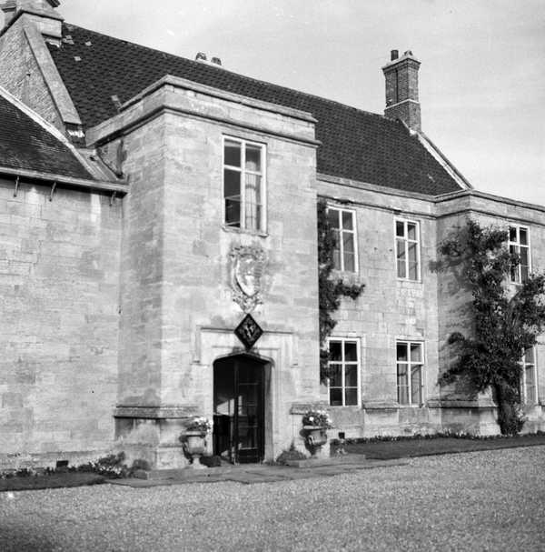 Photograph of Marston Hall near Grantham, Lincolnshire‘, John Piper, [c ...