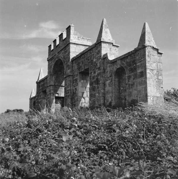 Photograph of Creech Arch near Wareham, Dorset‘, John Piper, [c.1930s ...