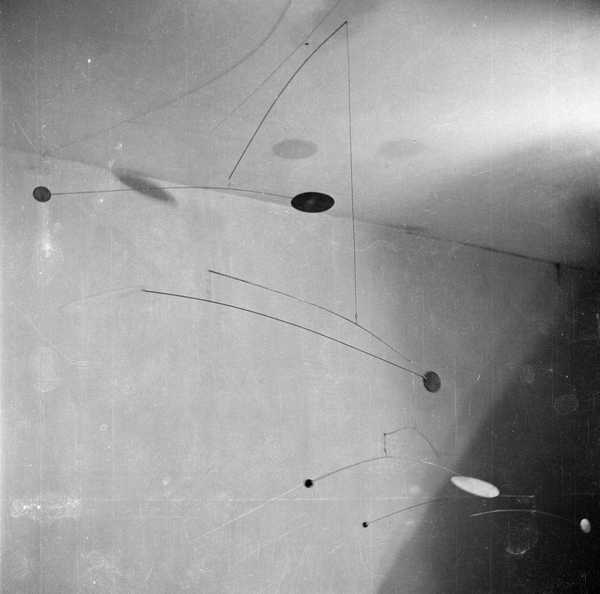 Photograph showing a hanging mobile by Kenneth Martin‘, Nigel Henderson ...