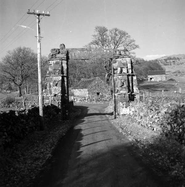 Photograph of a driveway in Llanfachreth, Merioneth‘, John Piper, [c ...