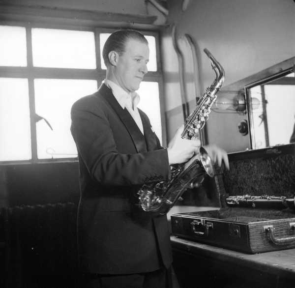 Photograph of a musician with a saxophone‘, Nigel Henderson, [c.1949–c ...