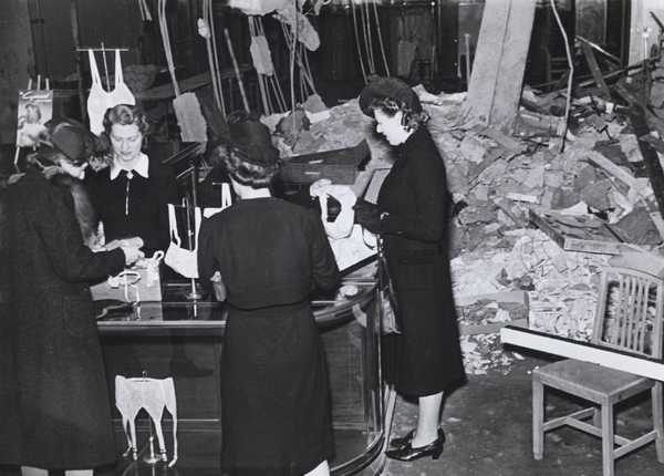 George Rodger 1908–1995 | Tate