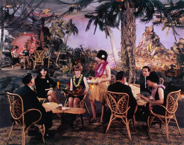 ‘Butlin’s Bognor Regis, A Corner of The Beachcomber Bar‘, John Hinde ...