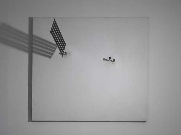 ‘Magnetic Wall (Flying Fields)‘, Takis, 1963 | Tate