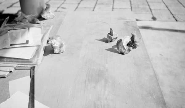 Black and white negative, still life flints, Pen Pitts‘, Paul Nash ...