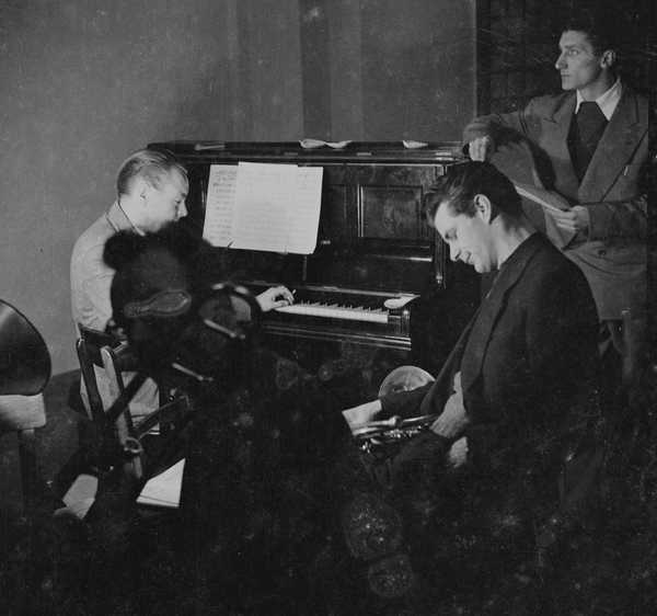 Photograph of unidentified jazz musicians rehearsing‘, Nigel Henderson ...