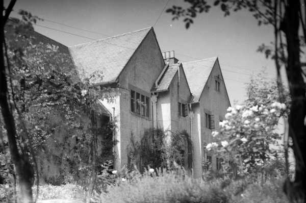 Photograph of a building, possibly in Berkshire‘, John Piper, [c.1930s ...
