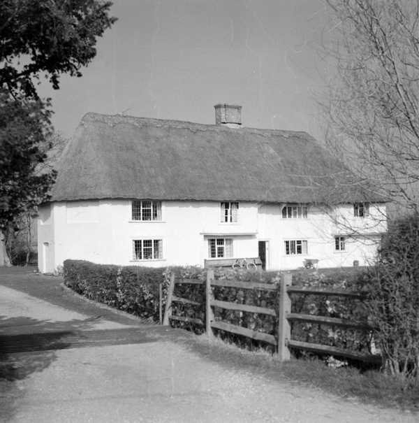 Photograph of Oxenbridge Farmhouse in Iden, Sussex‘, John Piper, [c ...