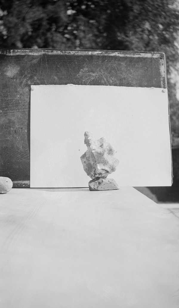 Black and white negative, still life flints, Pen Pitts‘, Paul Nash ...