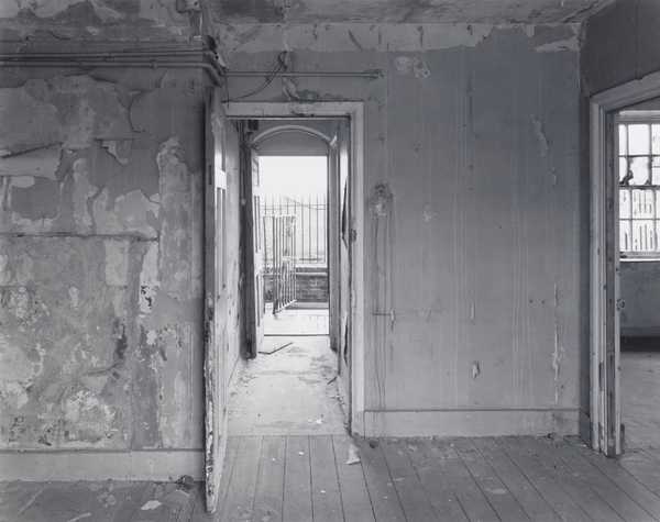 ‘London (Gillender Street 4) 1997‘, John Riddy, 1997 | Tate