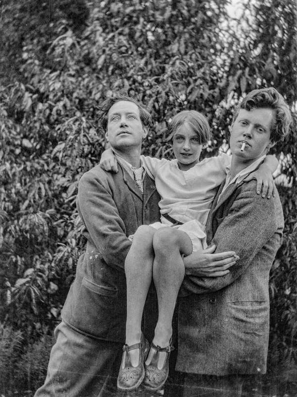 Black and white negative of Duncan Grant and Quentin Bell carrying ...