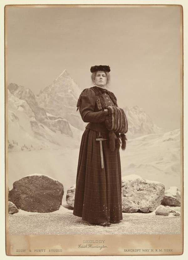 ‘Edith Huntington, Geology‘, Mark Dion, J. Morgan Puett, 1999 | Tate