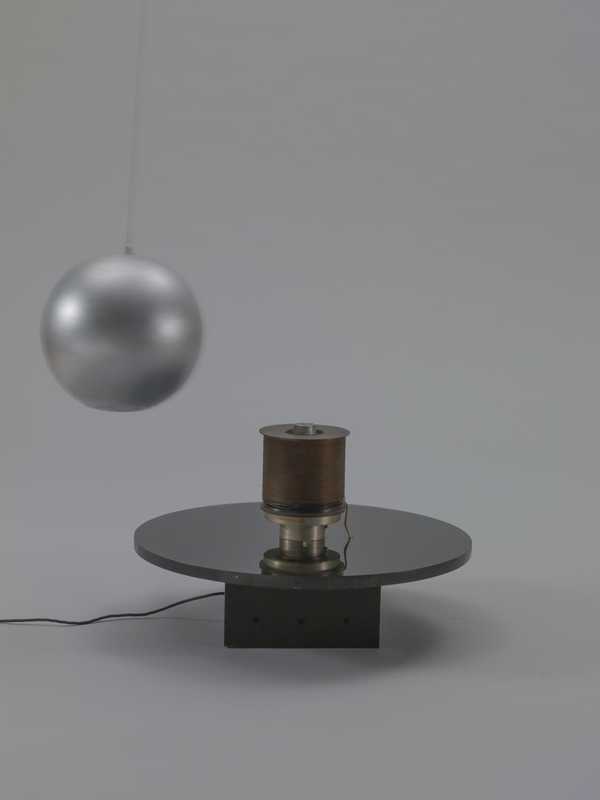 ‘Magnetic Ballet‘, Takis, 1963 | Tate
