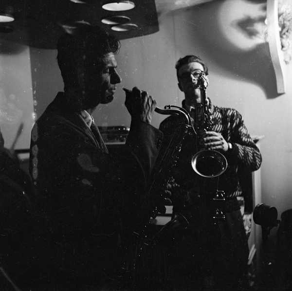 Photograph of two musicians performing on saxophone‘, Nigel Henderson ...
