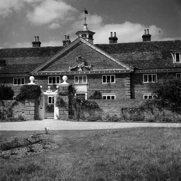 Photograph of Lucas Hospital almshouses in Wokingham, Berkshire‘, John ...