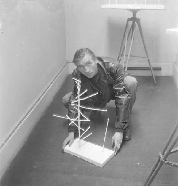 Photograph of William Turnbull with his work ‘Mobile Stabile’‘, Nigel ...
