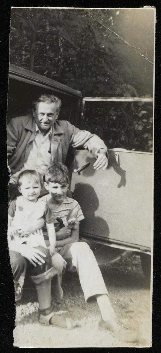 Jacques Lipchitz with his daughter Lolya‘, Unknown Photographer ...