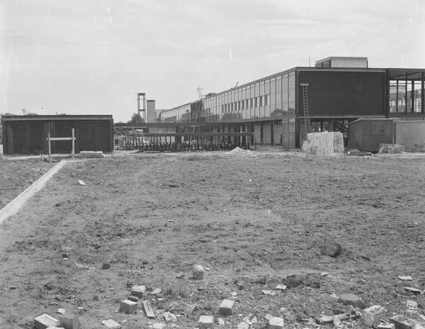 Photograph showing the exterior of Hunstanton Secondary Modern School ...
