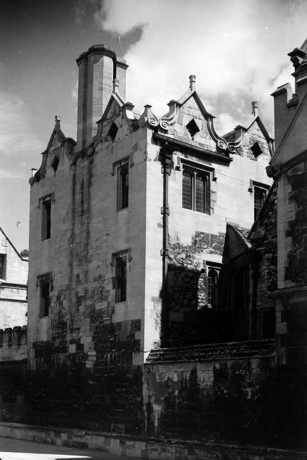 Photograph of a building possibly in Oxford‘, John Piper, [c.1930s ...