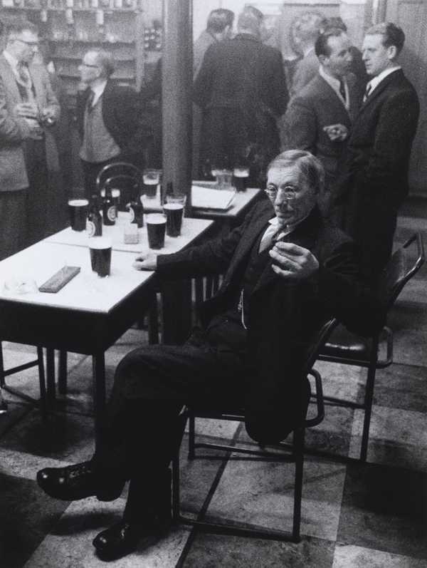 ‘A Pub on Fleet Street, London‘, George Rodger, 1969, printed 1995 | Tate