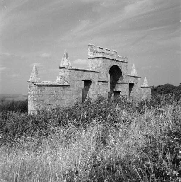 Photograph of Creech Arch near Wareham, Dorset‘, John Piper, [c.1930s ...