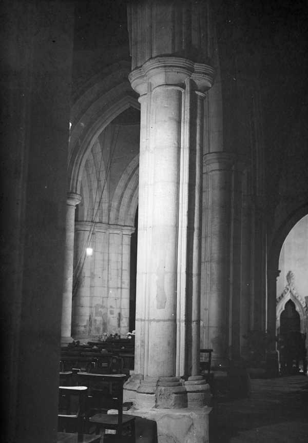 Photograph of the interior of a church in Bierton, Buckinghamshire ...