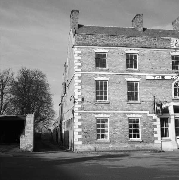 Photograph of part of a hotel in Folkingham, Lincolnshire‘, John Piper ...