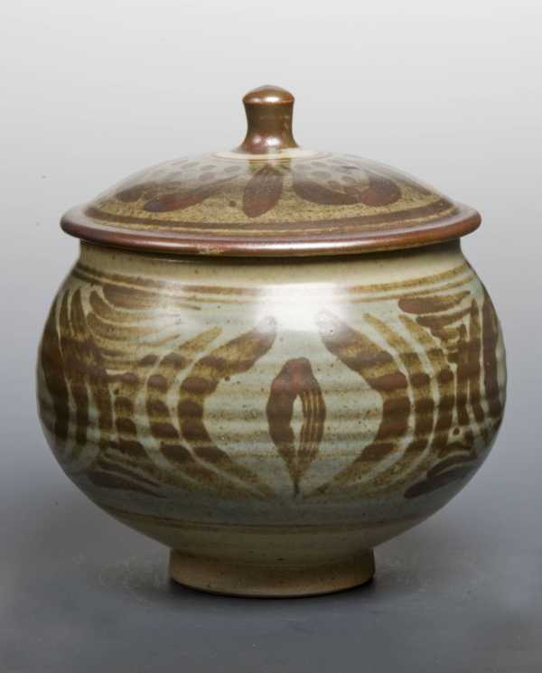 ‘Lidded Pot‘, Bernard Leach, c.1935 | Tate