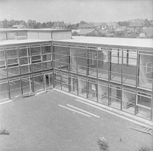 Photograph showing the exterior of Hunstanton Secondary Modern School ...