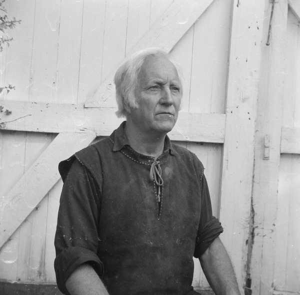 ‘Photograph of Nigel Henderson‘, Nigel Henderson – Tate Archive | Tate