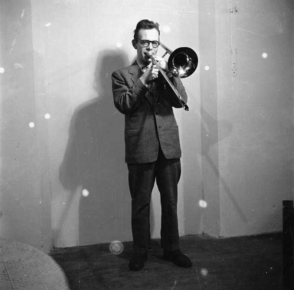 Photograph of Ken Wray performing on a trombone‘, Nigel Henderson, [c ...