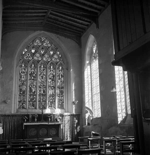 Photograph of the interior of Stapleton Chapel in North Moreton ...