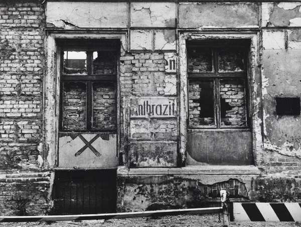 ‘Shunk-Kender ‘World Tour’ Series, Berlin‘, Harry Shunk, János Kender ...