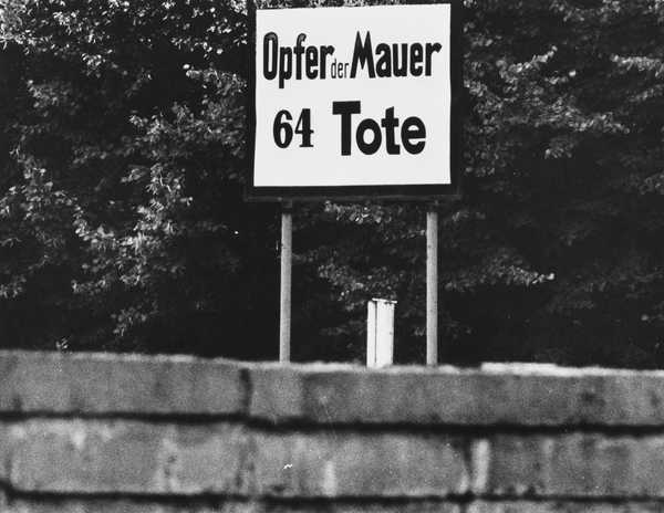 ‘Shunk-Kender ‘World Tour’ Series, Berlin‘, Harry Shunk, János Kender ...