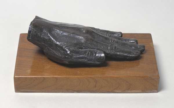 ‘The Artist’s Hand‘, Dame Barbara Hepworth, 1943–4, cast 1967 | Tate