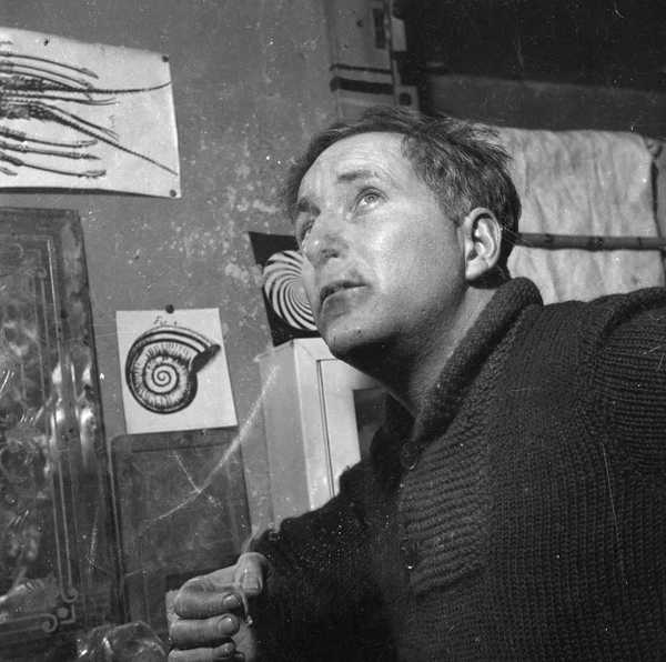 Photographic negatives showing Nigel Henderson and unidentified man at ...