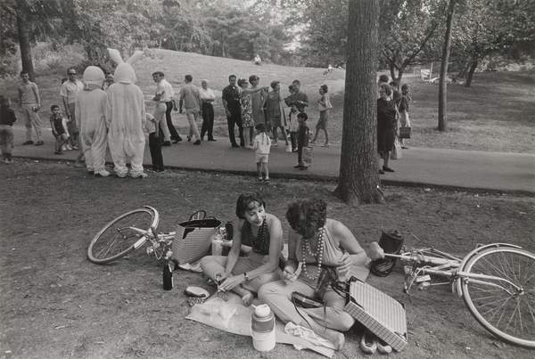 ‘NYC‘, Joel Meyerowitz, 1966 | Tate
