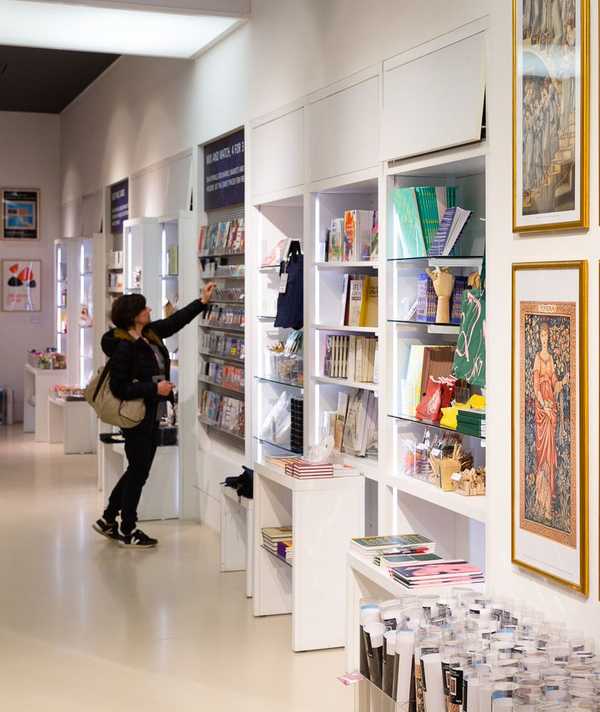 Manton Foyer Shop at Tate Britain | Tate